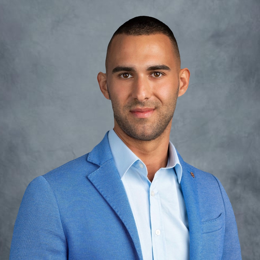 Huga Péter Sándor - Otthon Centrum